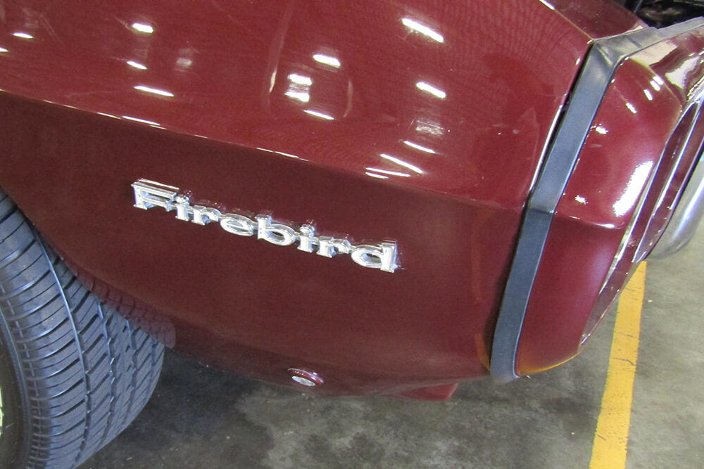 1969 Firebird Fender Emblem – Screaming Chicken